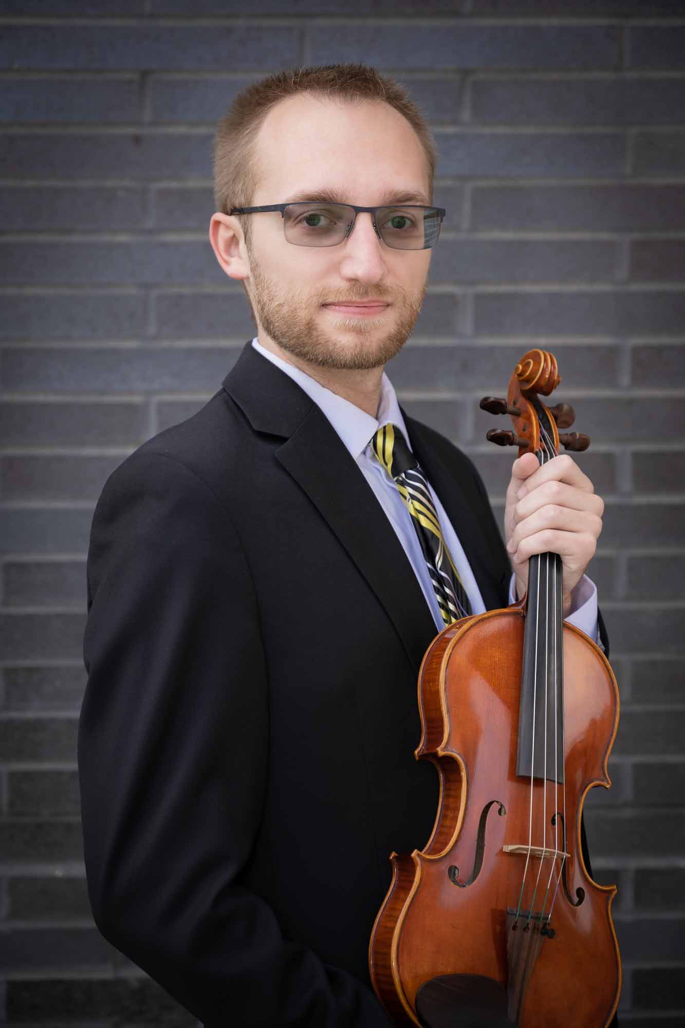 Alex Ayers – Frankly Music